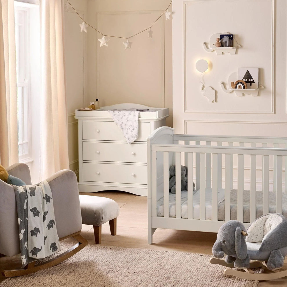 Flyn 2 Piece Cotbed Set with Dresser Changer - White – Mocca Baby